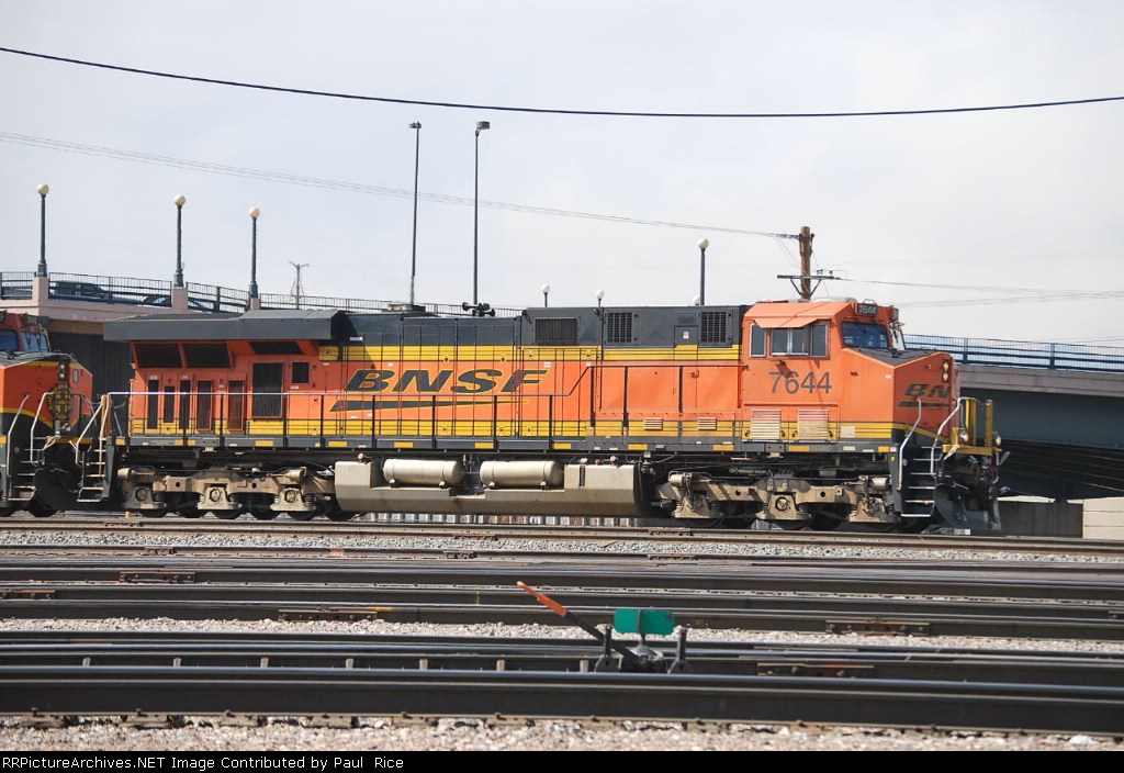 BNSF 7644